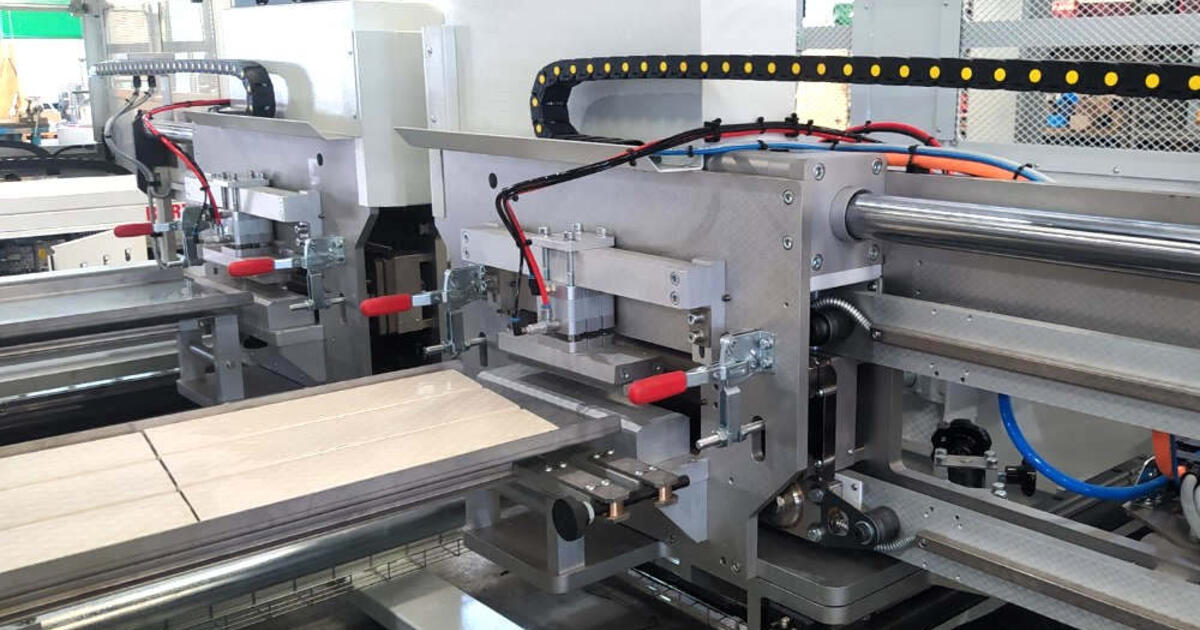 Transversal hot blade guillotines | MACPLAS